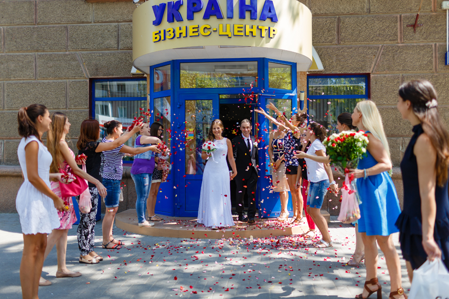 Interpreter Services on a Date with Ukraine Women | Online Interpreter ...